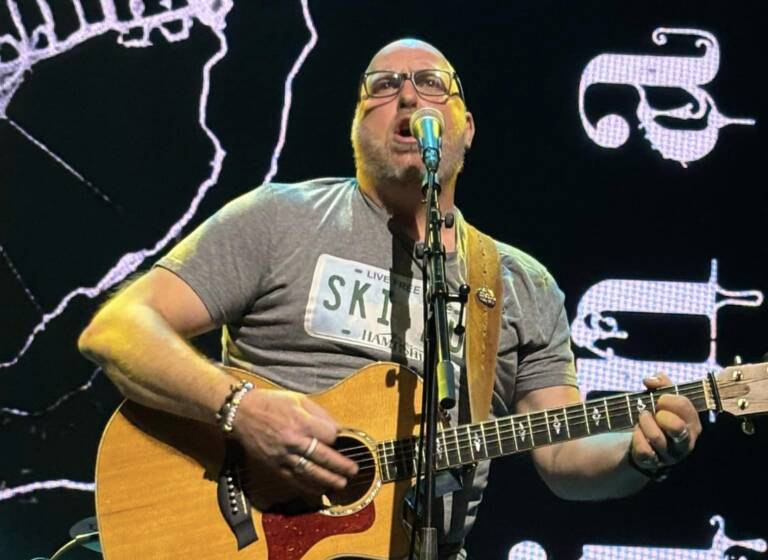 Sam Adams Summer Concert Series: Joe Messineo - Arts Alley